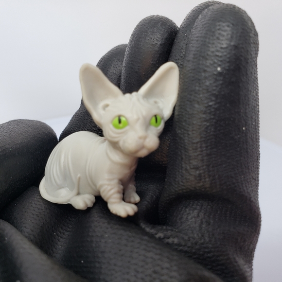 Toys | Yolo Candy Hairless Cat Kitten Pop A Looza Lollipop Toy Figure ...